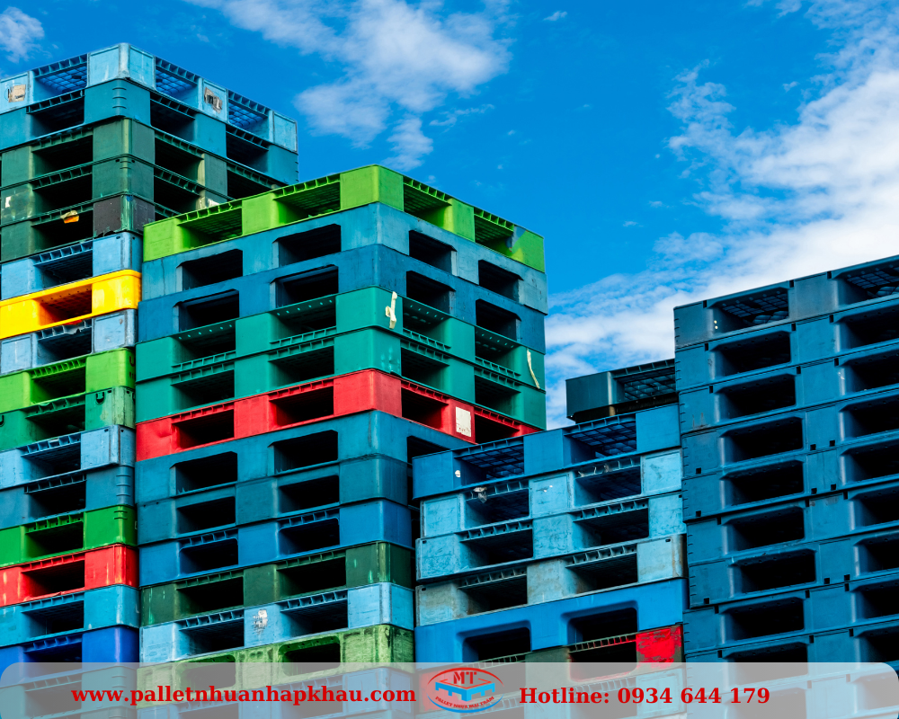 Pallet Nhựa Cũ Buôn Mê Thuột